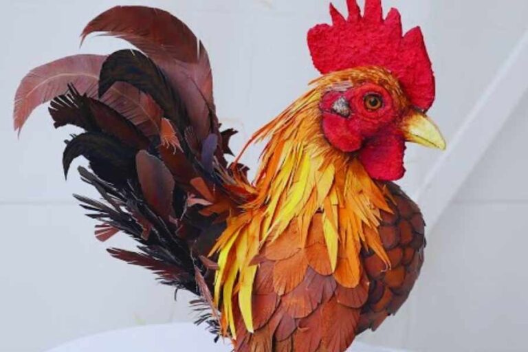 Crafting a Serama Bantam Rooster from Paper: A Miniature Marvel