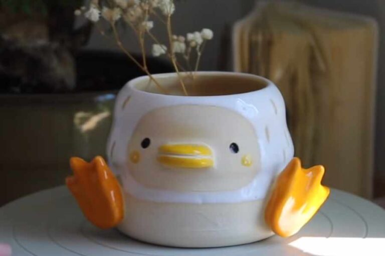 Ceramic Duck Planter: From Clay to Quirky Charm – Urbaki Art