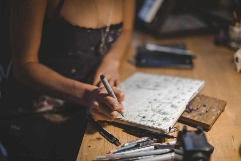 How to Find Your Drawing Style in 5 Steps – Urbaki Art