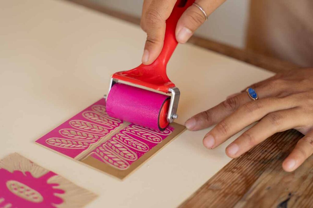 Linoleum Printing: A Step-by-Step Guide for Beginners – Urbaki Art