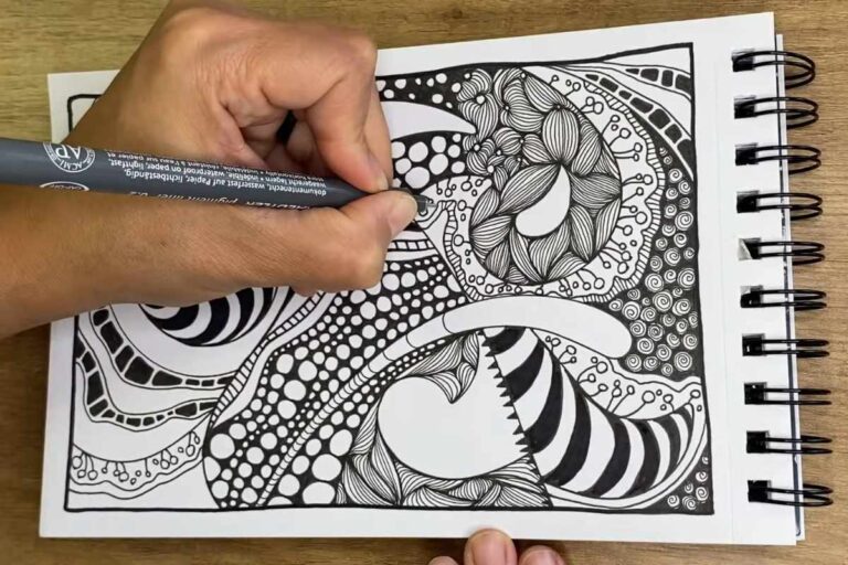 Creating Intricate Abstract Designs with Zentangle Patterns