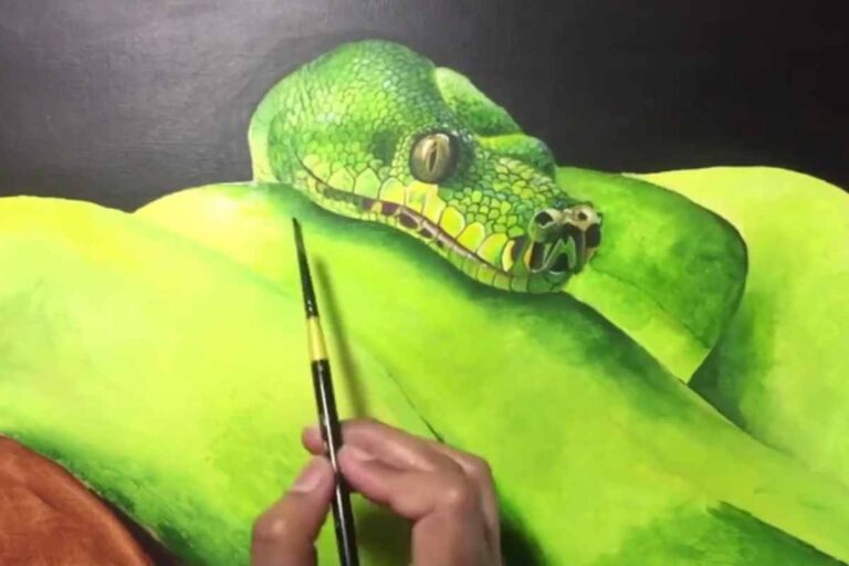 Realistic Python Acrylic Painting: Capturing Detailed Scales – Urbaki Art