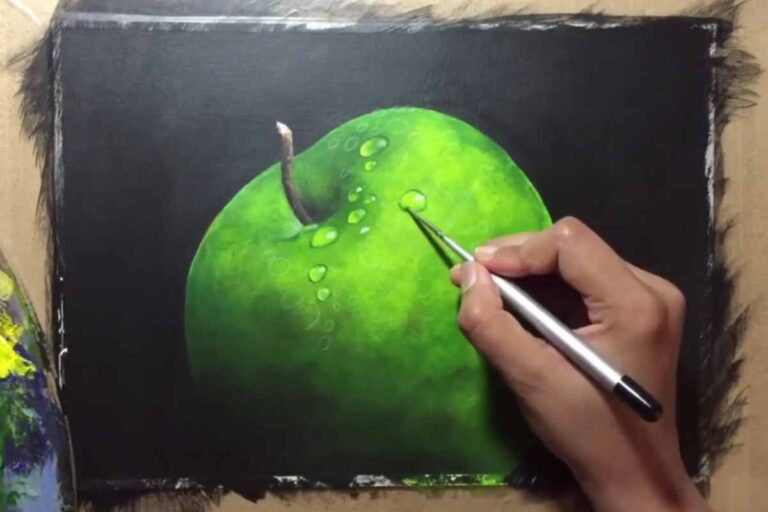How to Paint a Realistic Green Apple in Acrylics: Step-by-Step Guide